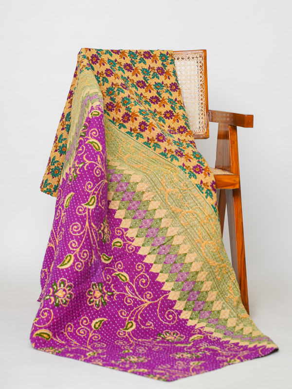Kantha quilt, Indian sari, Red and pink | Saffron Marigold